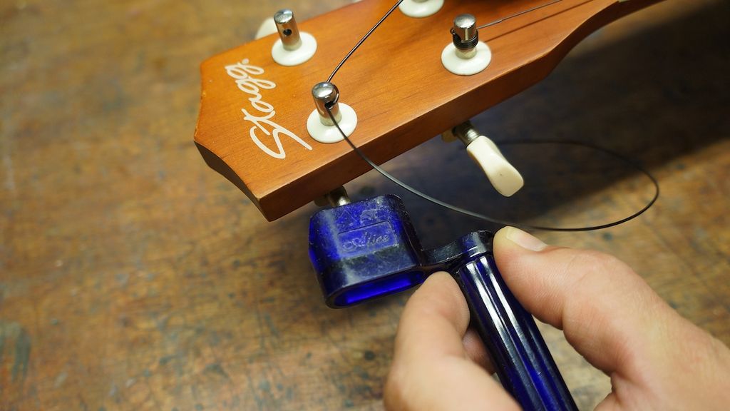 How to restring a ukulele in 14 easy steps | Guitar World