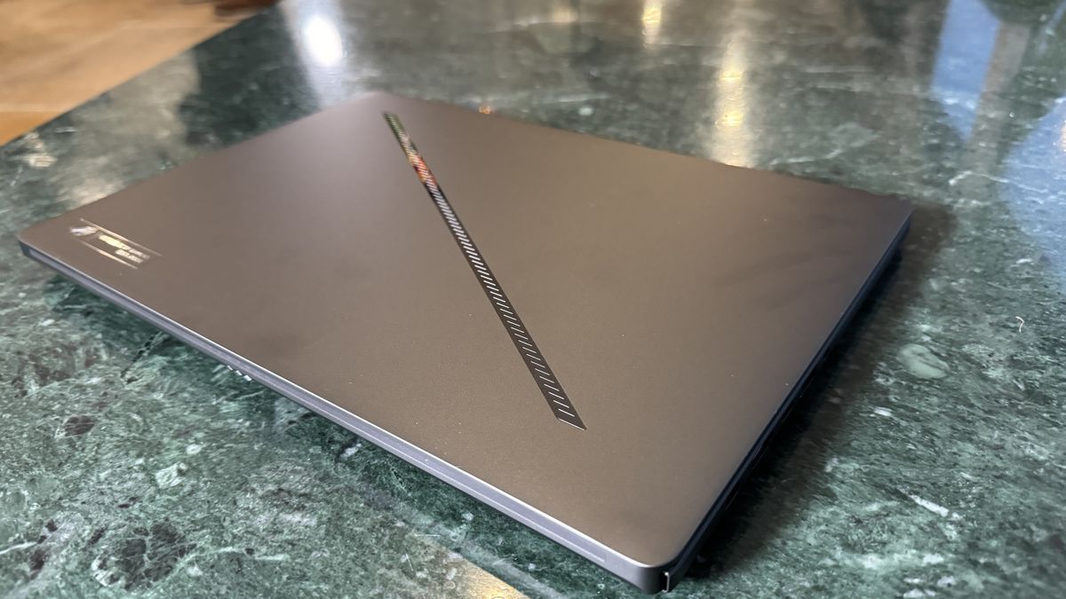Asus ROG Zephyrus G14 (2024) hands-on review: the real gaming MacBook ...