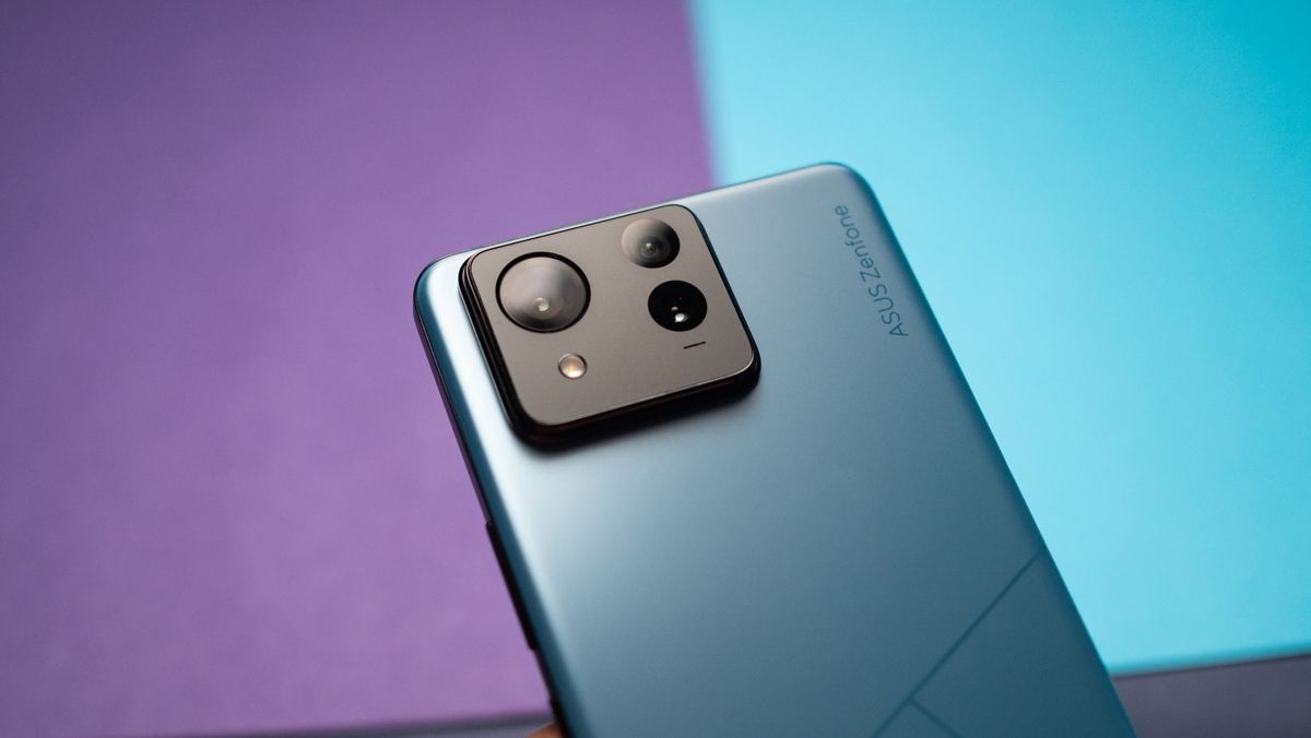 ASUS Zenfone 11 Ultra review: Identity crisis | Android Central