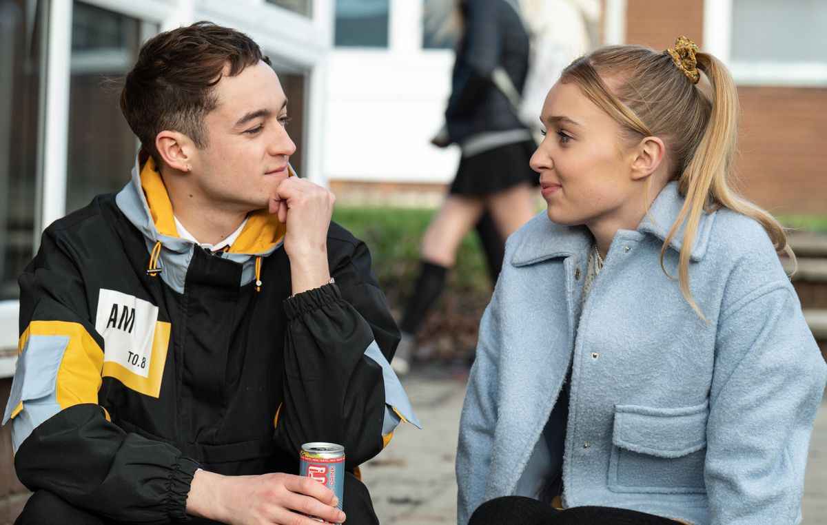 Waterloo Road's Hattie Dynevor: 'Mum and Phoebe gave tips' | What to Watch
