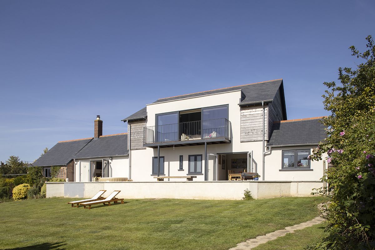 Bungalow Loft Conversions: Add Space to Single Storey Homes | Homebuilding