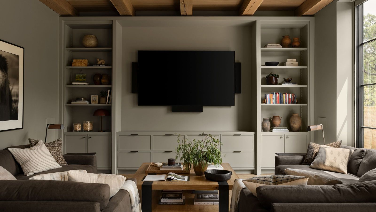 Two Sofas Facing Each Other With a TV — How to Make It Work | Livingetc