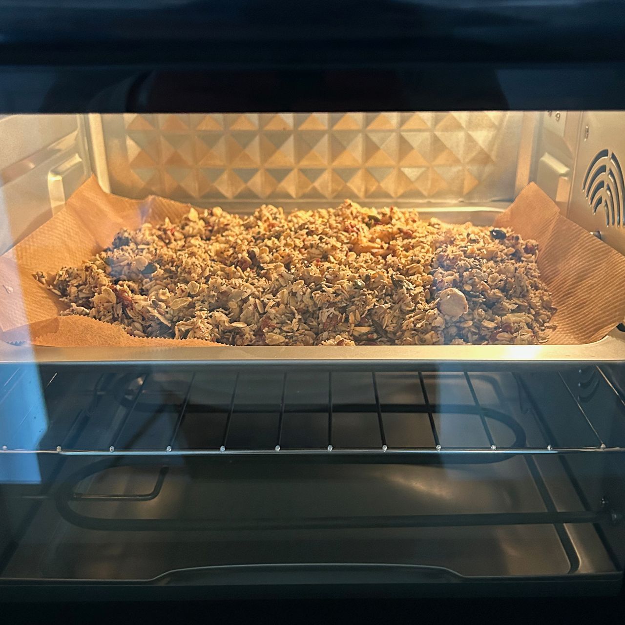 Lakeland Digital Mini Oven review: can a plug-in countertop oven work ...