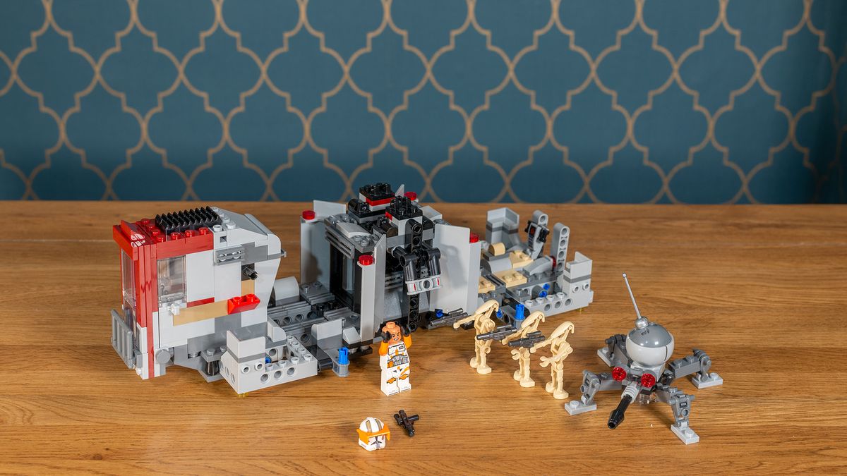 Lego Star Wars AT-TE Walker review | Space