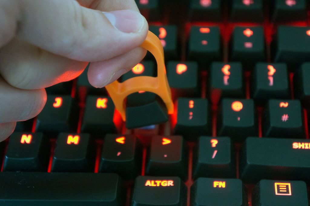 How to remove keycaps from your mechanical keyboard | Windows Central