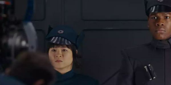 Take A Closer Look At Finn's First Order Costume In The Last Jedi ...