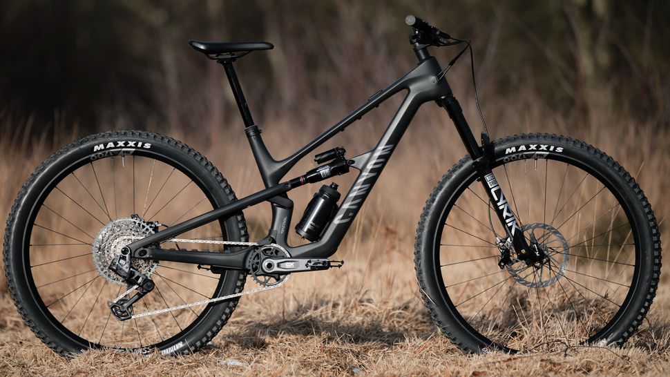 Canyon Spectral CF 7 2024 review | Bike Perfect