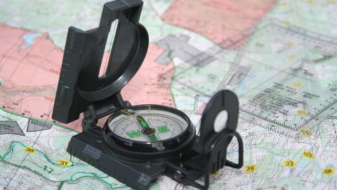 Sighting compasses: get your bearings with a mirror compass | Advnture
