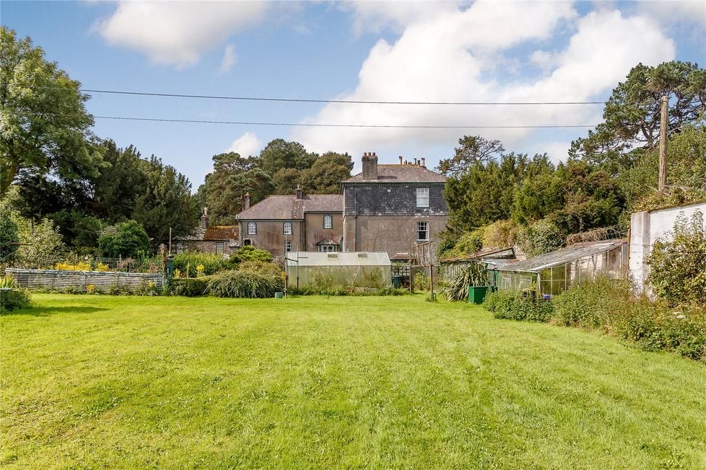 A magnificent ten-bedroom country house in Devon for sale at a ...