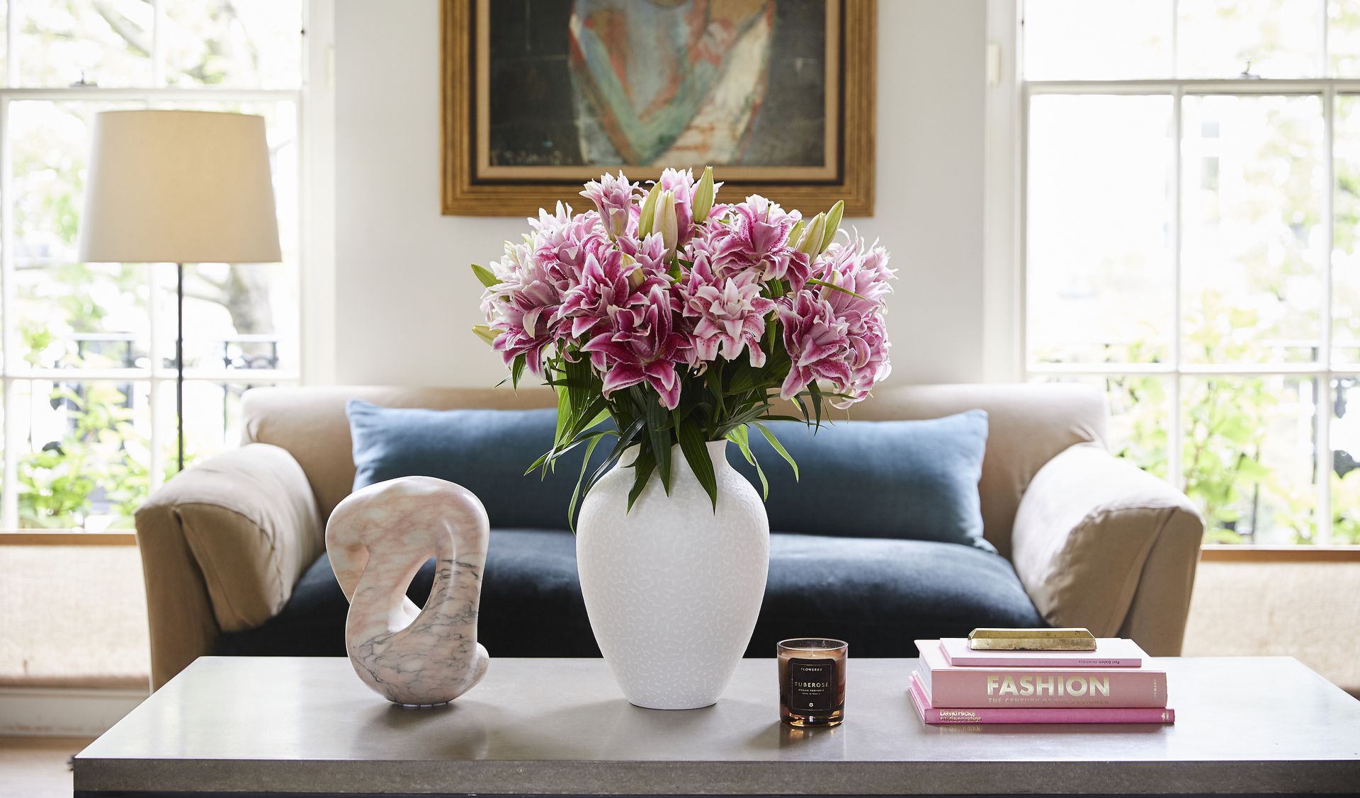 How to take care of lilies in a vase - 5 expert tips | Livingetc