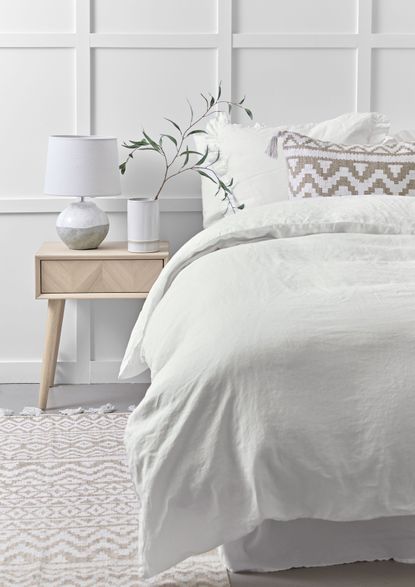 Cream bedroom ideas - beautiful ways to nestle in neutrals | Ideal Home