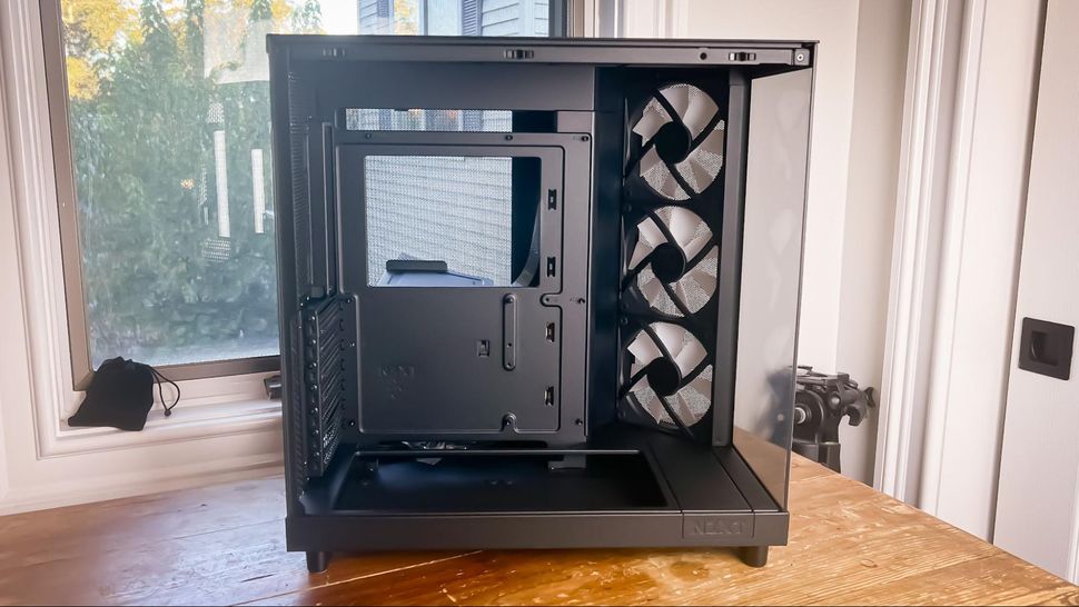 NZXT H6 Flow RGB Review: Quirky Cool | Tom's Hardware