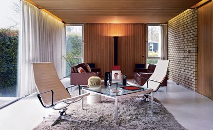 John Bonnington’s modernist 1964 Home Counties home | Wallpaper*