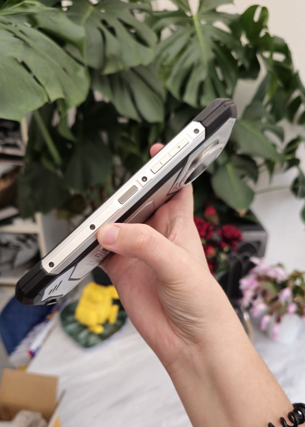 Doogee S200 review: a rugged phone with AI camera power | Digital ...