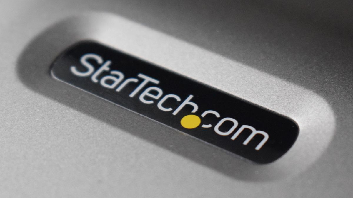 StarTech Dual-Laptop USB-C KVM Docking Station review: Twice the hosts ...