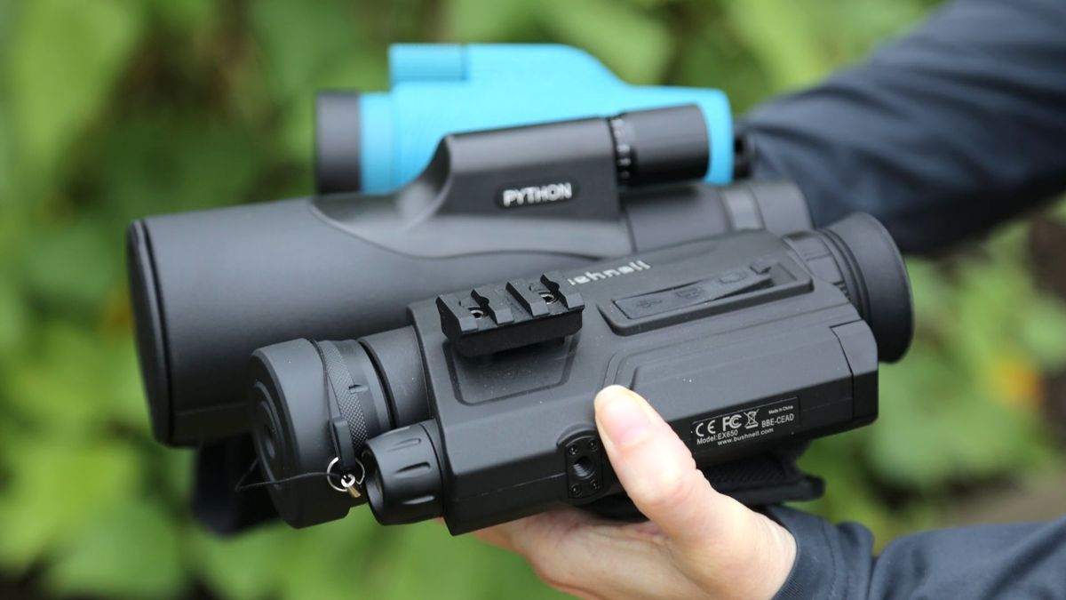 What should I look for in a monocular for stargazing? | Space