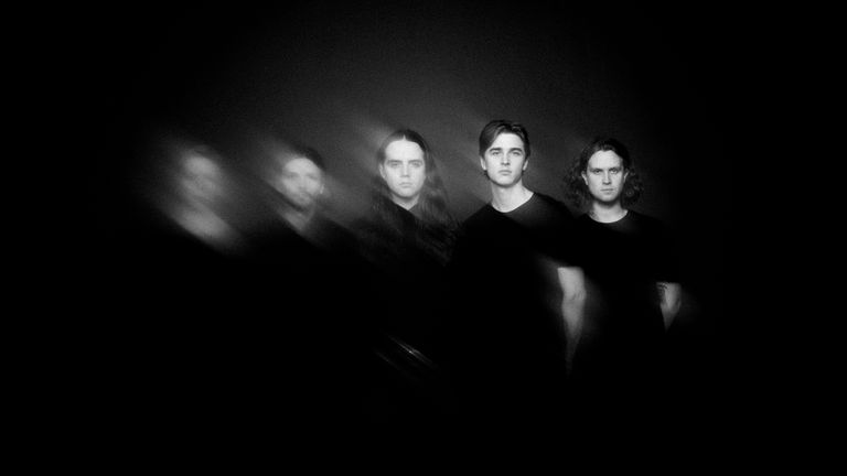 Múr - Múr review: anyone who loves epic, powerful and fervent ingenious ...