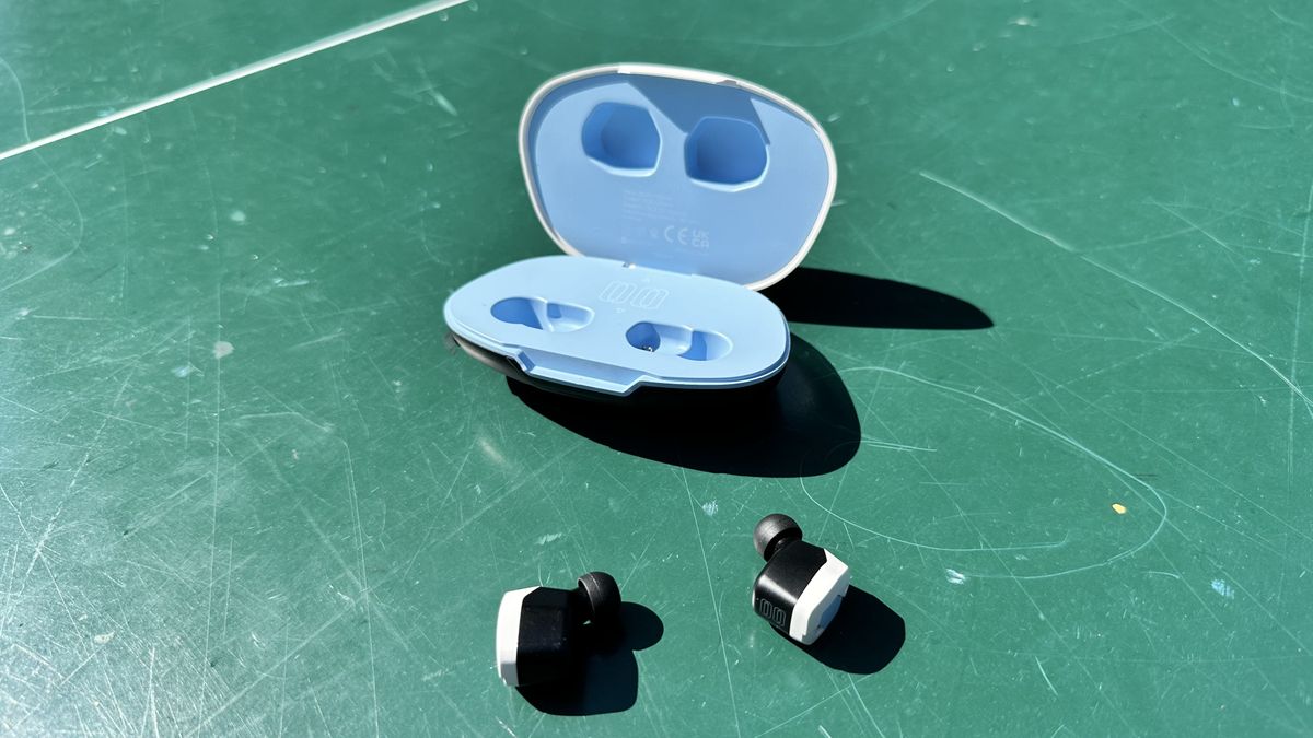 EVA2020 x final Rei review: Neon Genesis Evangelion earbuds for the ...