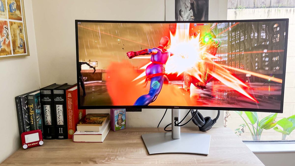 I ditched my dual-monitor setup for this single ultrawide monitor — and ...