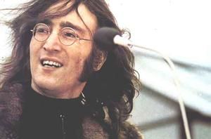 John Lennon's Tooth Bought by Dentist for Over $30,000 | Guitar World