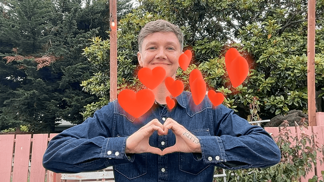 Facetime hand gestures: Every reaction, how to use them, and how to ...