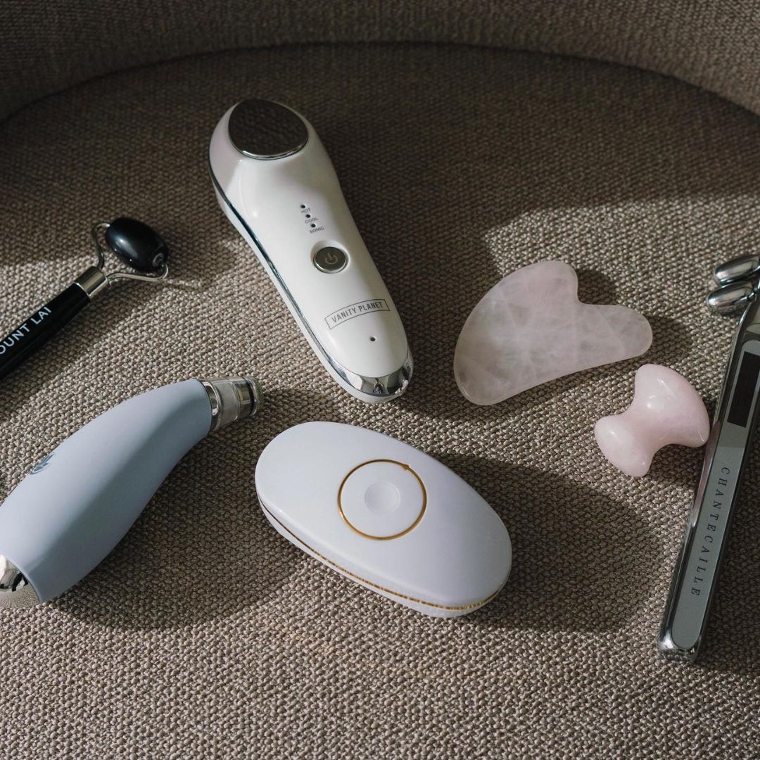 Everything You Need To Know About Microcurrent Facials, According to an ...