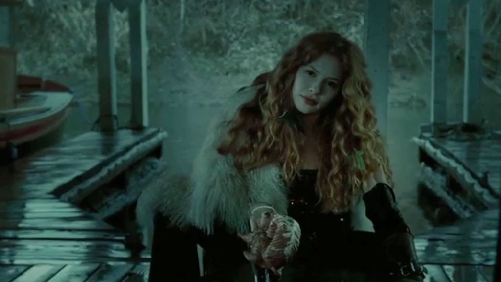 Why Victoria Was Recast In The Twilight Movies | Cinemablend