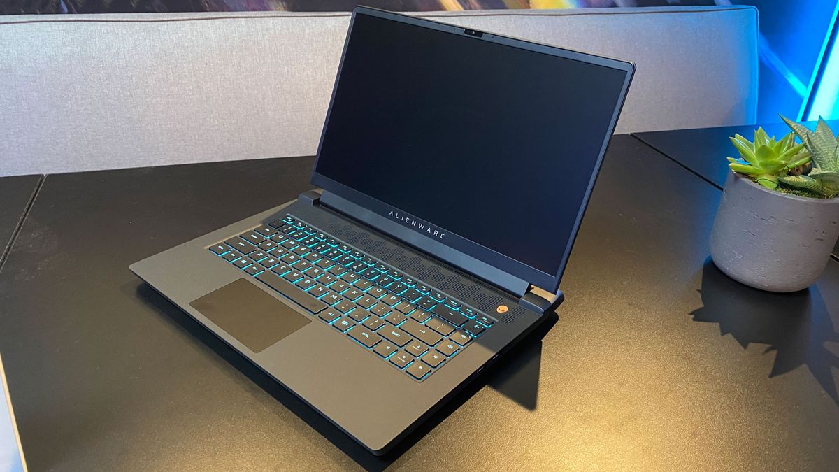 Alienware’s m17 R5 Ryzen Edition Goes All-in on AMD | Tom's Hardware