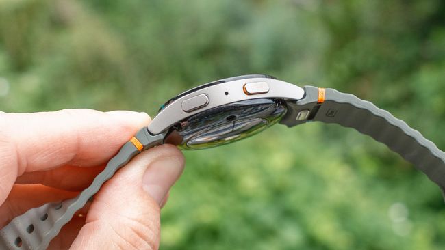 Samsung Galaxy Watch 7 review: impressive AI health tracking | Tom's Guide
