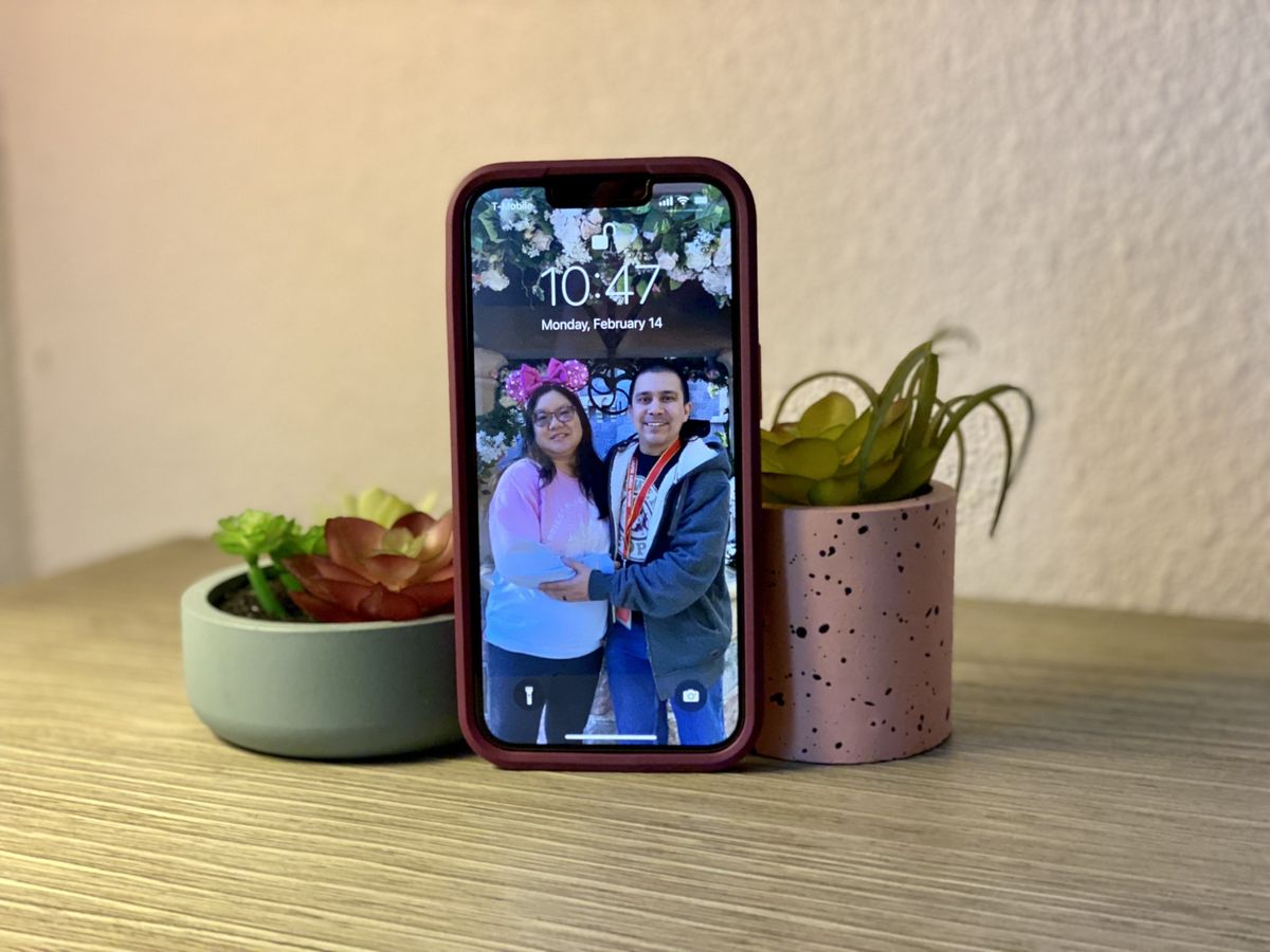 LifeProof SEE Case with MagSafe review: Tough protection in a slim ...