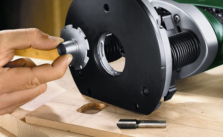 Bosch POF 1200 AE review: a router that makes grooves like a power tool ...