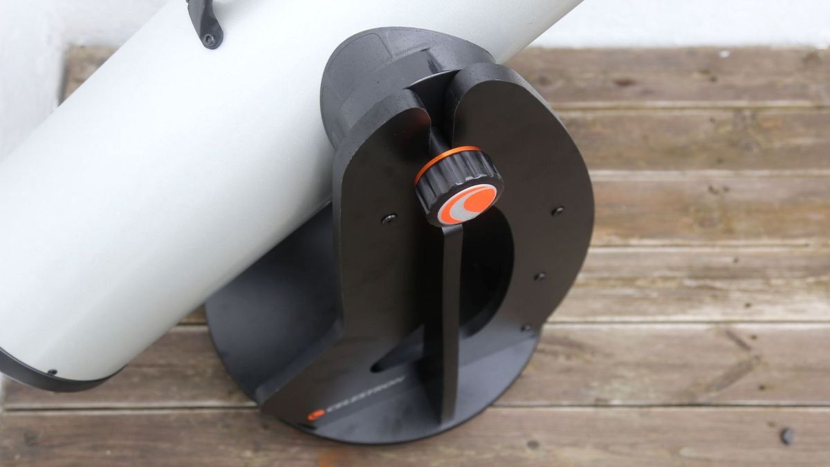 Celestron StarSense Explorer 8-inch Dobsonian telescope review | Space