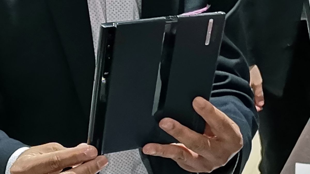 Foldable phones: What's here now and what's coming soon | Tom's Guide