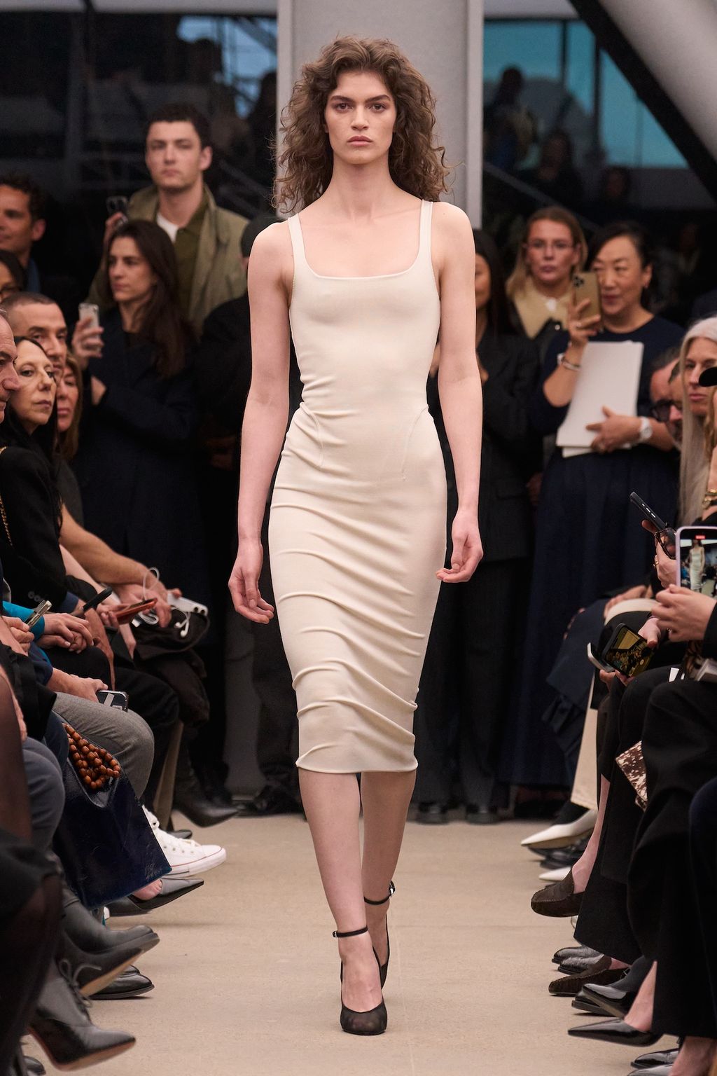 Paris Fashion Week: Pieter Mulier delivers a swansong collection at ...