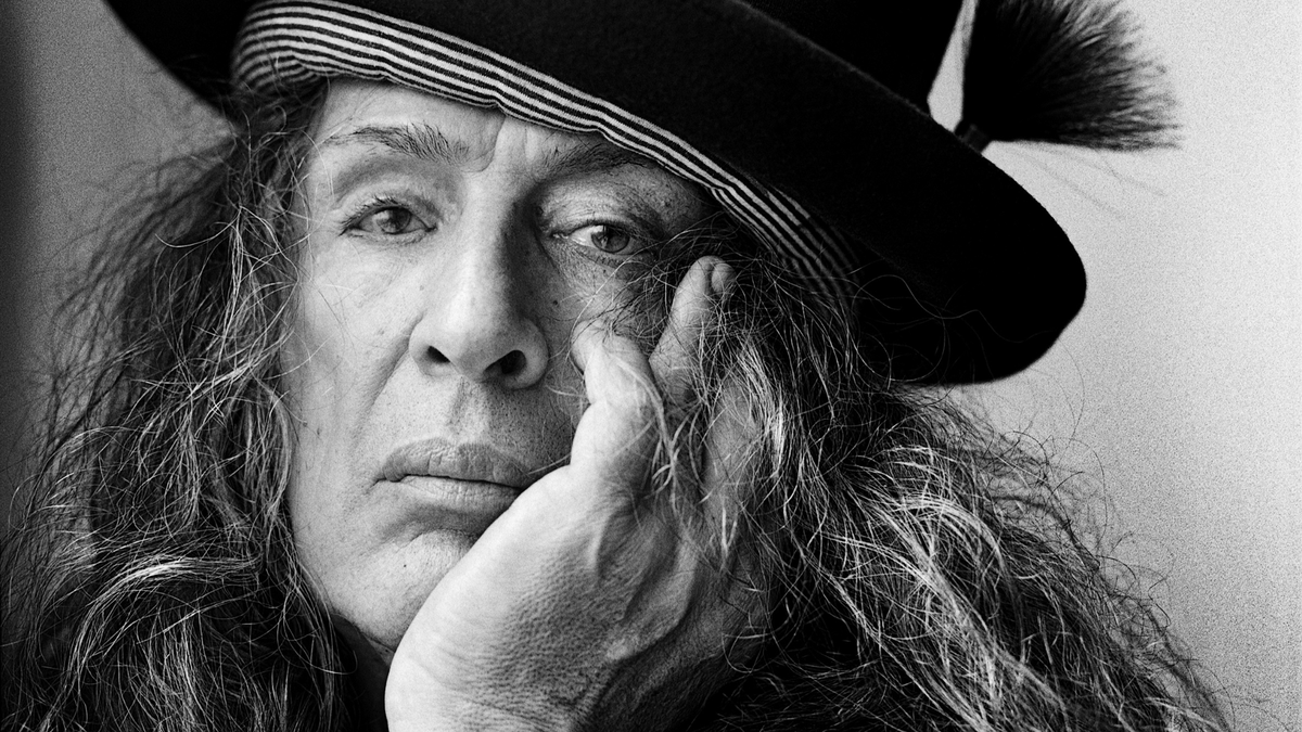 Fashion photographer Johnny Rozsa swaps his camera for a paint brush ...