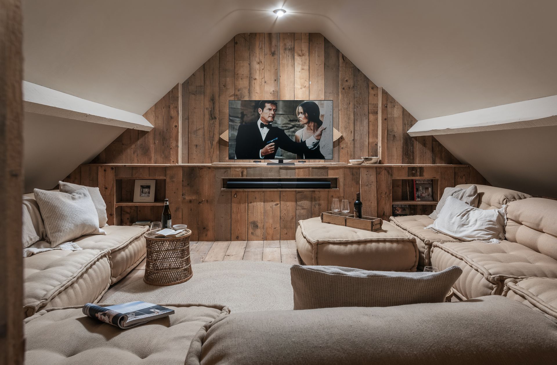 A modern rustic Cornish cottage that's a neutral lovers dream | Livingetc