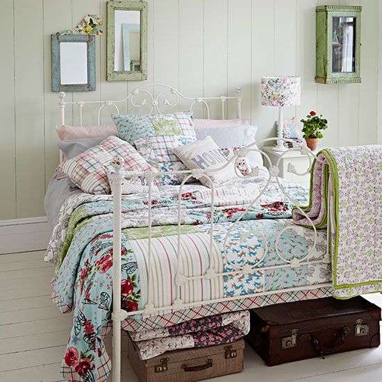 Shabby chic bedrooms | Ideal Home