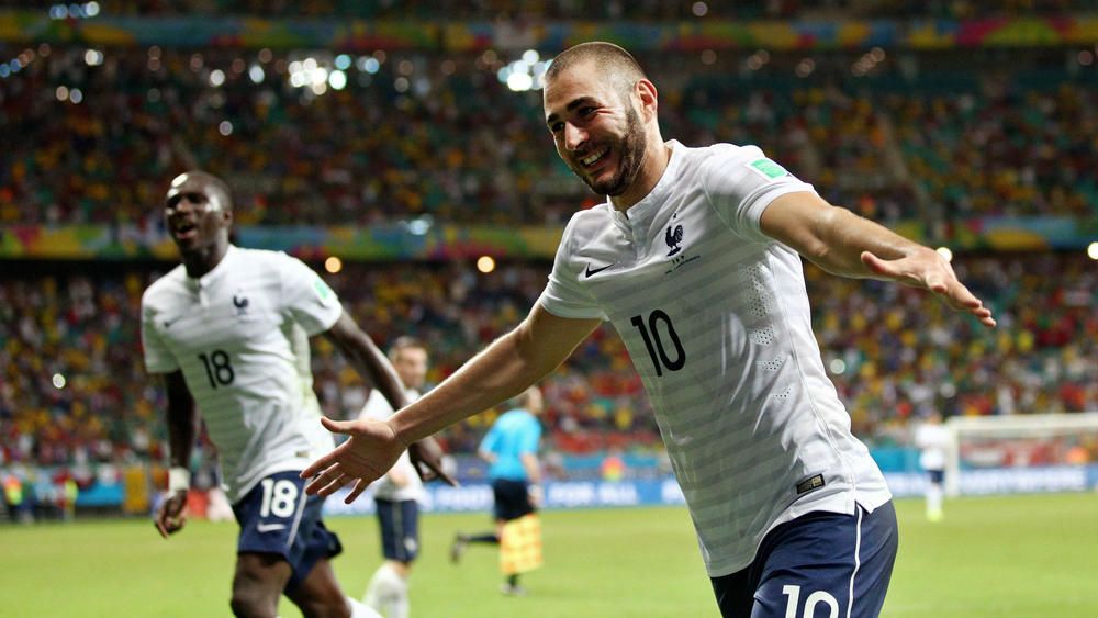 Outcast Benzema delights in France win | FourFourTwo