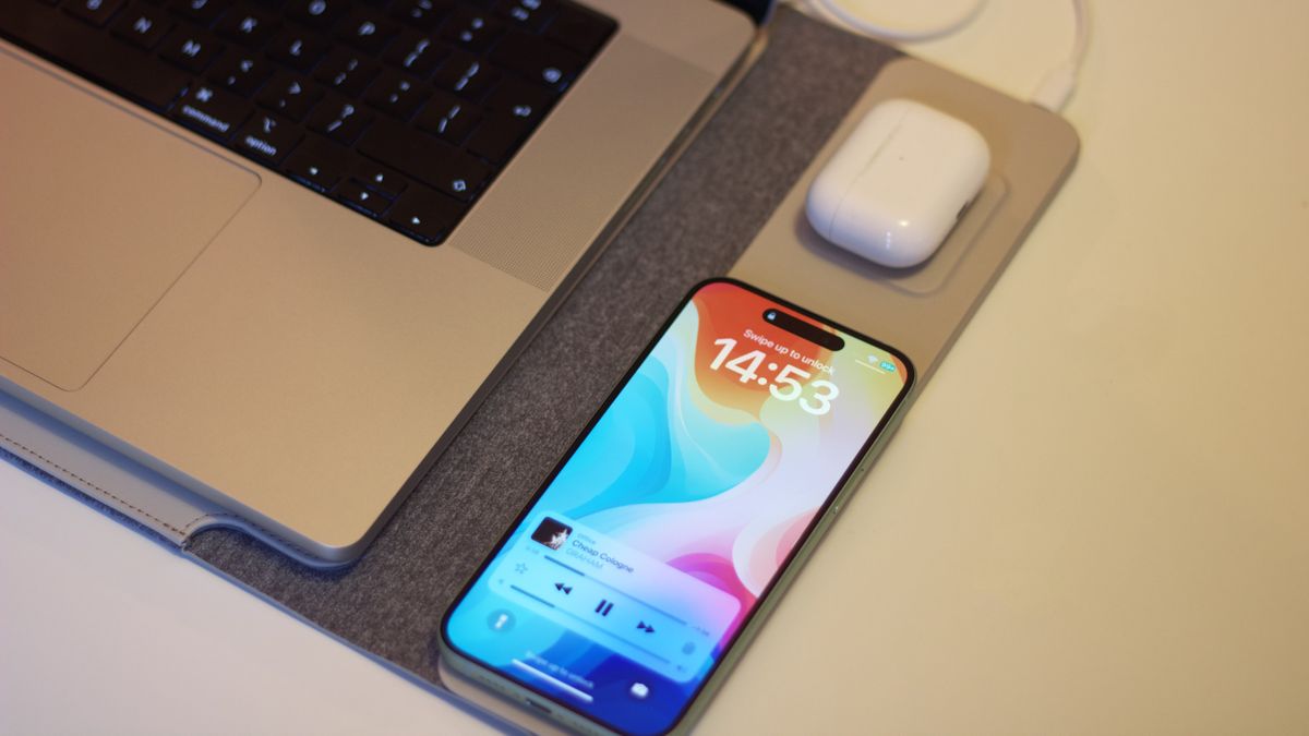 NEXA 4-in-1 Laptop Sleeve with Wireless Charging: The ultimate MacBook ...