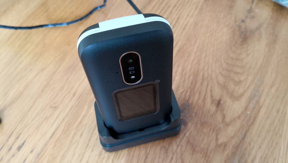 Doro 6880 phone review | TechRadar