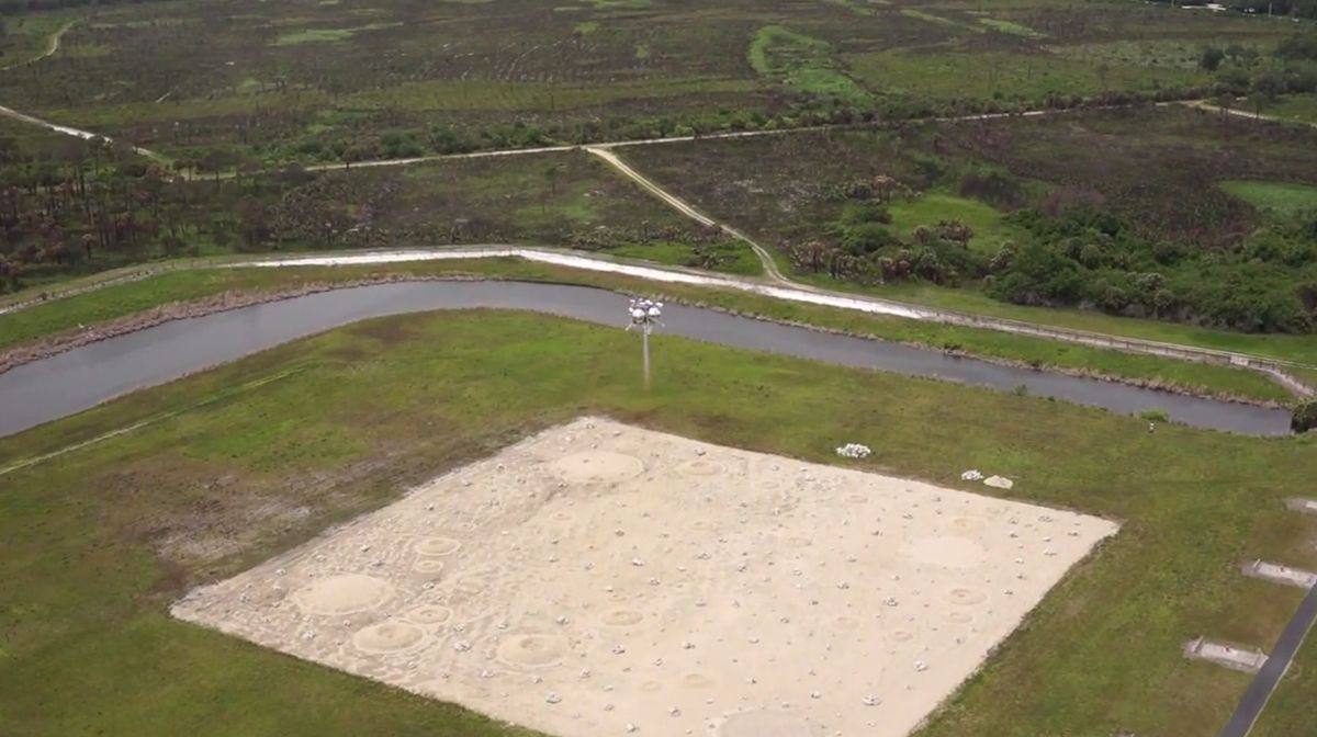 NASA's Morpheus Lander Prototype Touches Down on Mock Moonscape (Video ...