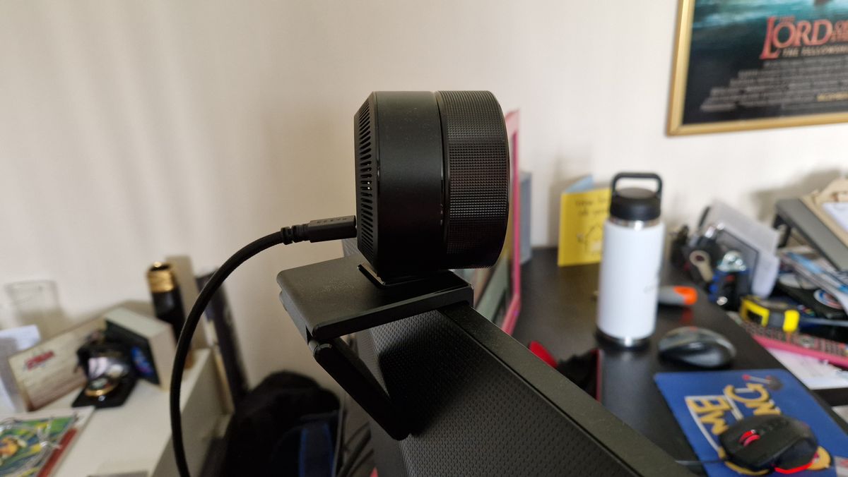 Razer Kiyo Pro Ultra review: "Made me look better than I do in real ...