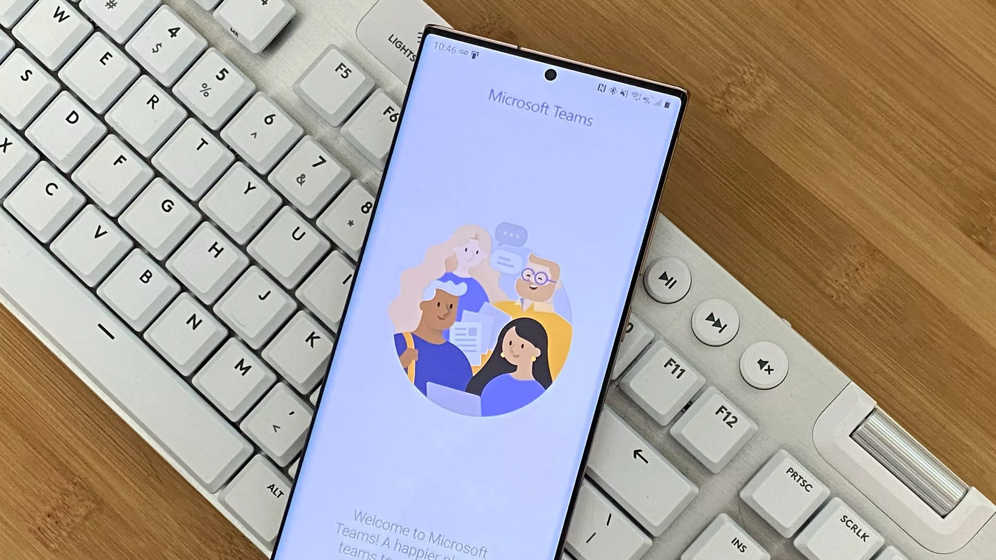 Microsoft might be bringing Solitaire and Minesweeper to Teams ...
