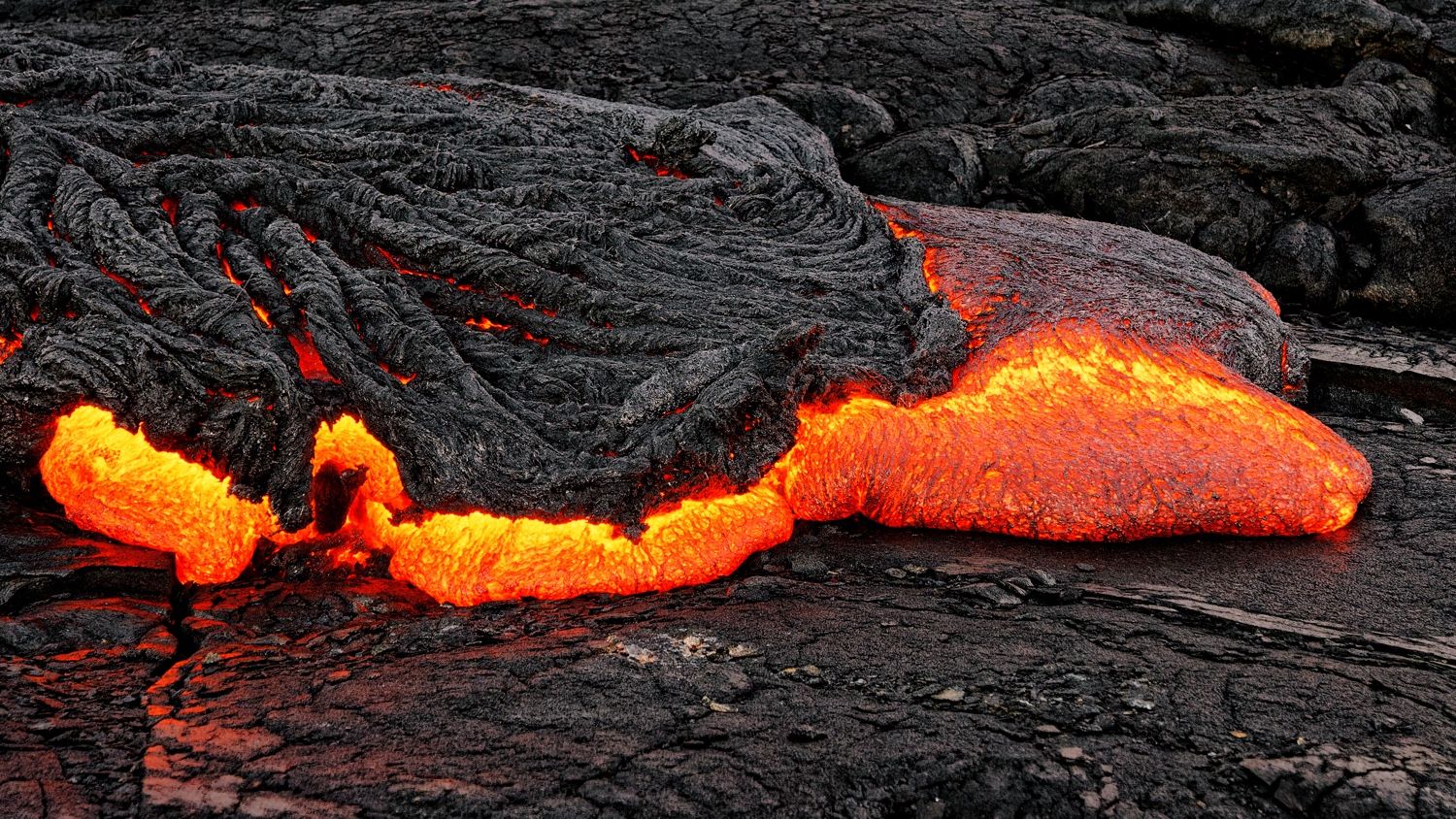 A Tiny Magma Blob May Rewrite Earth's History of Plate Tectonics | Live ...