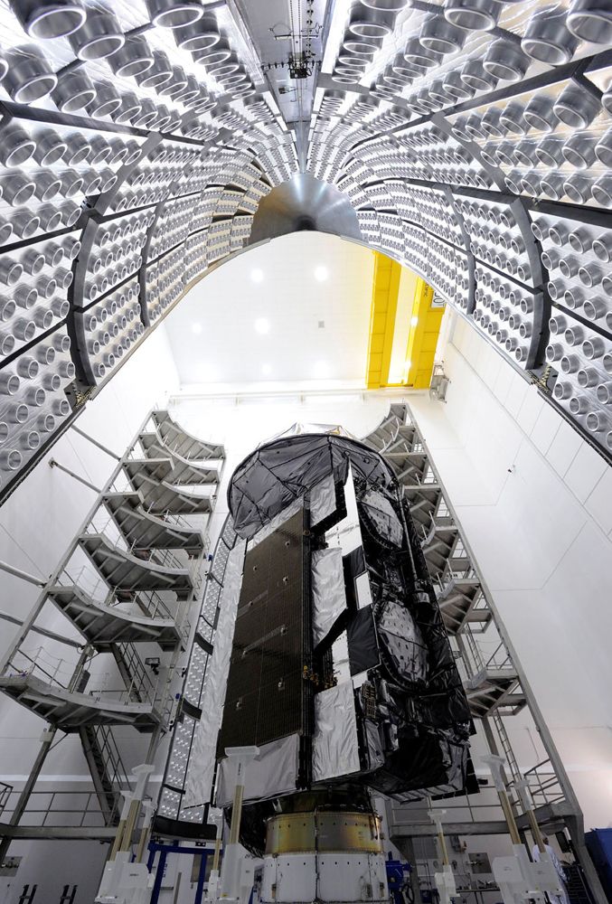 Amazing Launch Photos: Blastoff for Navy's Next-Gen MUOS-1 Satellite ...