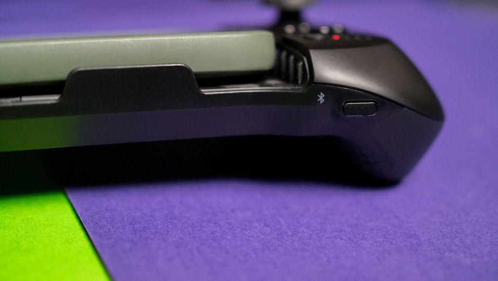 Scuf Nomad review: A terrific mobile gaming controller — with one ...