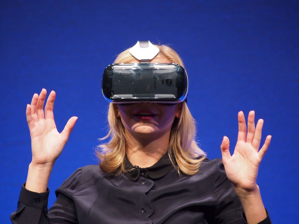 VR and your privacy: How are these companies treating your data ...