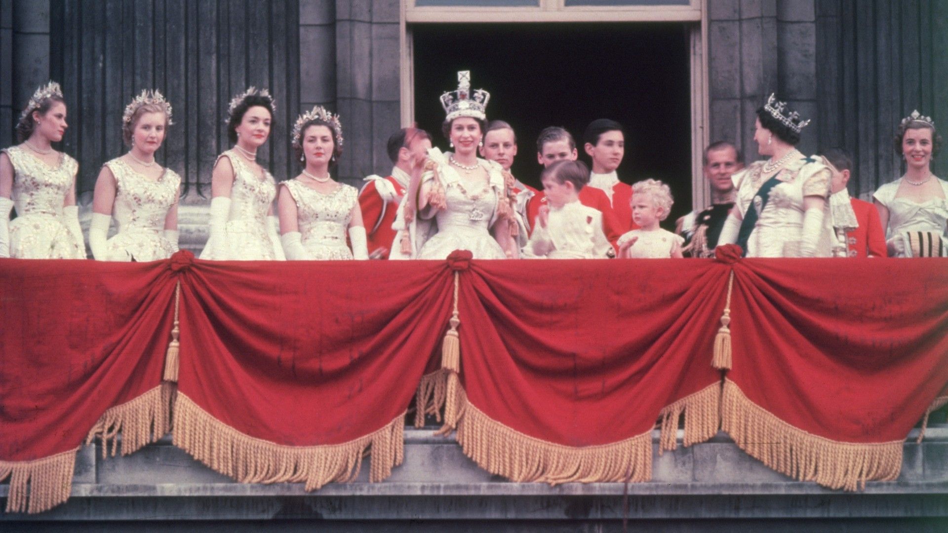A look back at the Royal Family's best balcony pictures over the years ...