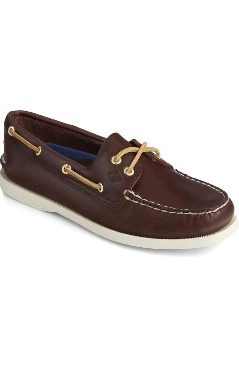 The Boat Shoe Trend Has Officially Set Sail | Marie Claire