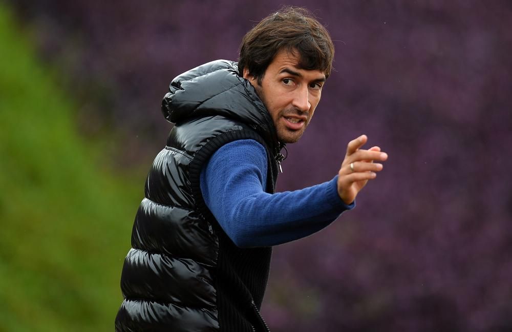 Real legend Raul completes Cosmos move | FourFourTwo